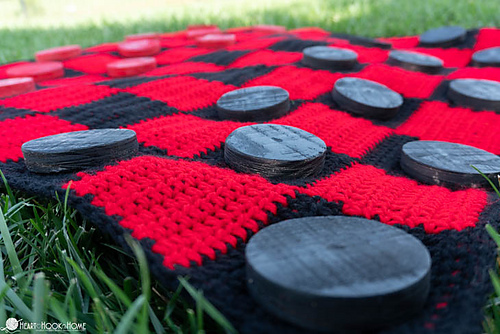 Ravelry: Giant Checkers pattern by Ashlea Schumaker