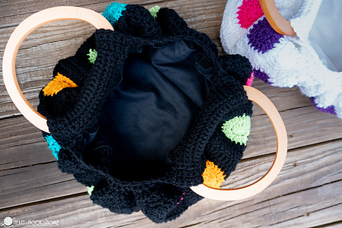 Ravelry: Fat Bottom Bag pattern by Ashlea Schumaker