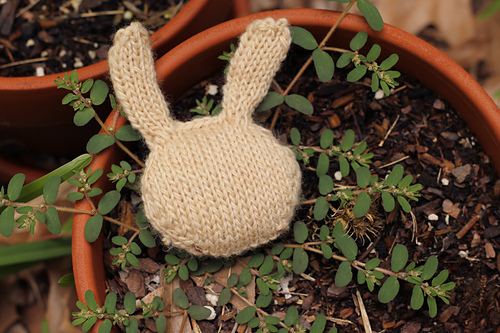 Ravelry: Bunny Hexipuff! pattern by ashleybah