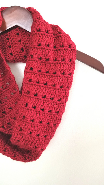 Ravelry: Toffee Twist Infinity Scarf pattern by Wish Upon a Hook