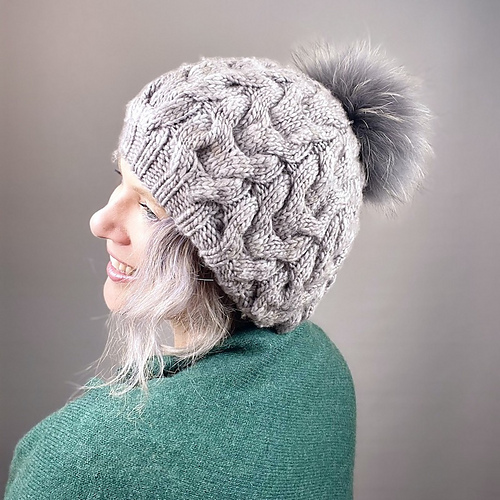 Ravelry: Horseshoe Cabled Beret (#209) pattern by Atelier Yarns