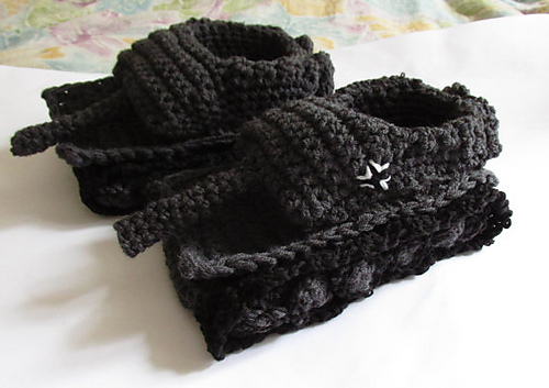 Ravelry: Tank slippers pattern by Andree Tünde