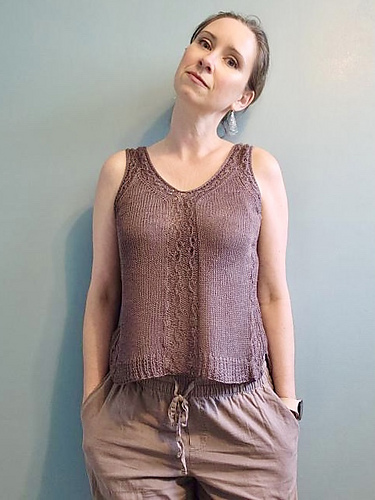 Ravelry: Vine Top pattern by Athena Liu