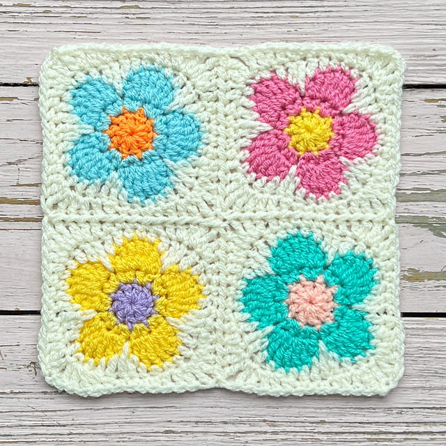 Ravelry: Flower Power Square pattern by Atty van Norel