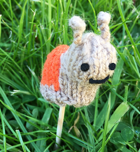 Ravelry: Finger puppets: 7 garden creatures: bee, snail etc pattern by ...