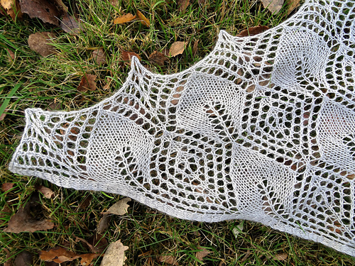 Ravelry: Fragile Mantling Shawl pattern by Jolanta Zwierzchowska