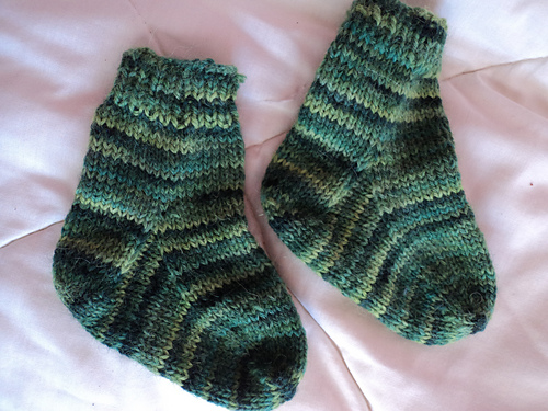 Ravelry: baby socks pattern by Esther Bultitude