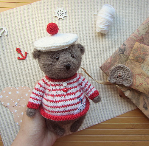 Ravelry: the Potbelly Bear pattern by Hanna Kibalchich-Poda