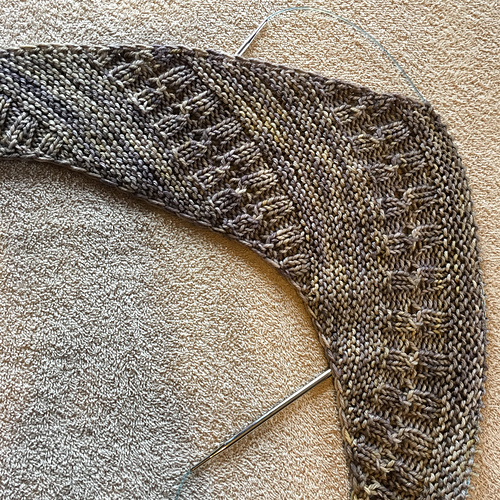 Ravelry: Knitshades (deadly ?) boomerang pattern by Susan Ashcroft