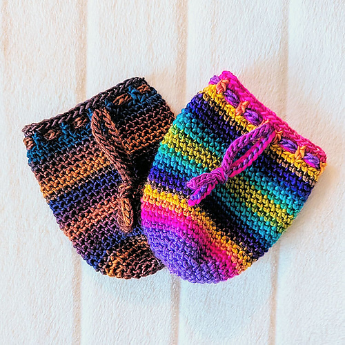 Ravelry: Easy Pouch pattern by Tiffany Griffin