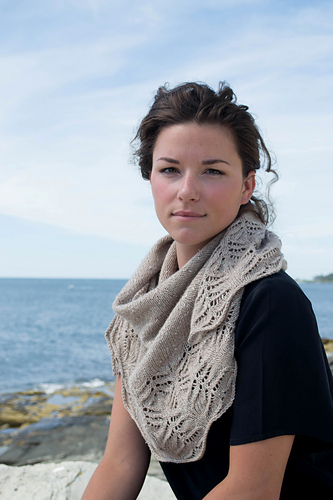 Ravelry: Sir Duke Shawl pattern by Beatrice Perron Dahlen