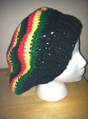Ravelry: Fun Slouchy Rasta Beret pattern by Manon Keeley (beautifulyeah)