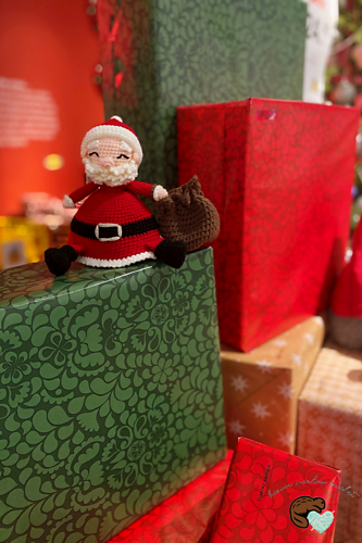 Ravelry: Santa Claus and Rudolph pattern by Adelaide Wang