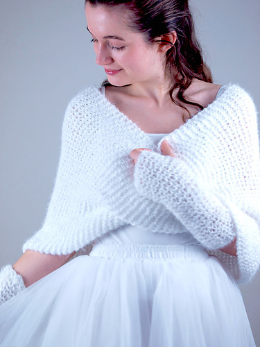 Ravelry: Loop in garter stitch SNOW pattern by Sabine Mohr