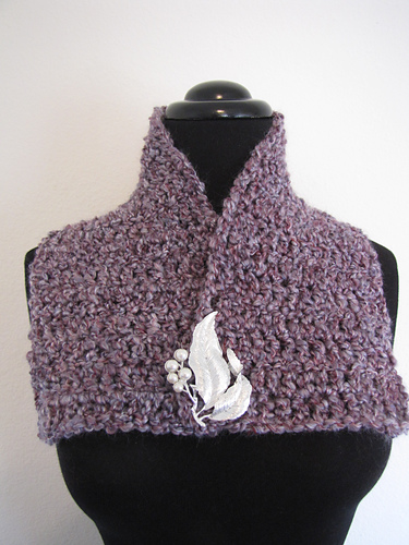 Ravelry: Super Quick and Easy Scarflette pattern by Elizabeth Ann White