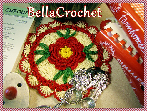 Ravelry: Country Rose Decorative Potholder pattern by Elizabeth Ann White