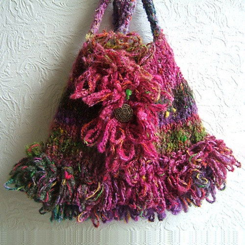 Ravelry: Blossom Loopy Bag with optional strap pattern by Lorraine Hearn