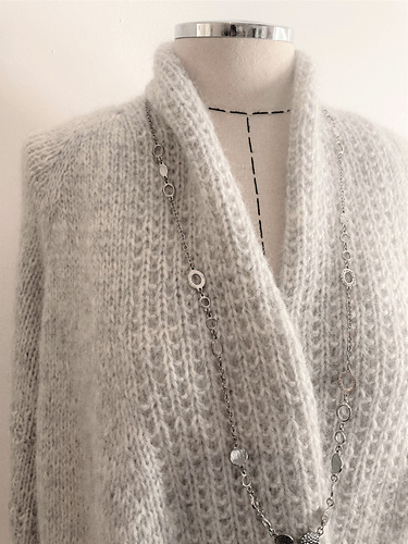 Ravelry: Cardigan ELEVEN pattern by Sylvia Heidinger
