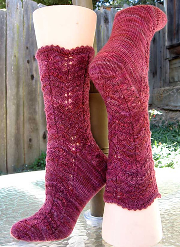Ravelry: Lotus pattern by Adrienne Fong