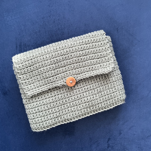 Ravelry: Paperback Book Cover pattern by Brigitte Martin