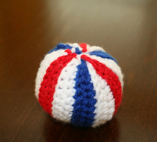 Ravelry: Beach Ball pattern by Amanda B