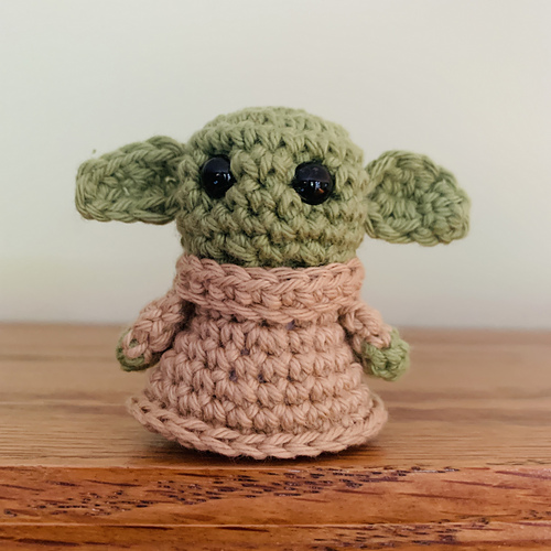 Ravelry: Grogu pattern by Adriana Gori