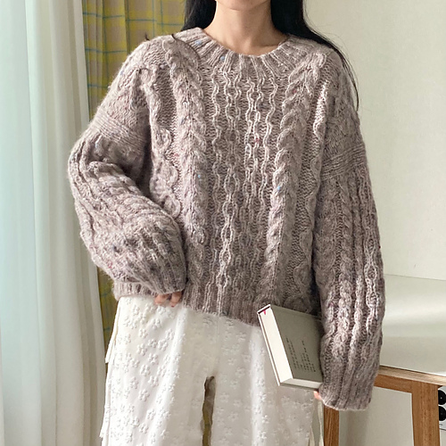 Ravelry: Oksusu sweater pattern by berryknitting