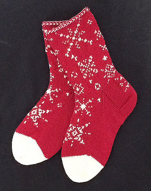 Ravelry: Snowflake Socks pattern by Beth Brown-Reinsel