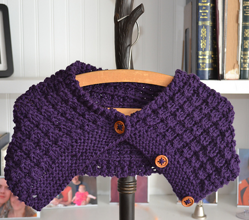 Ravelry: Purple Majesty Cowl pattern by Beth Archibald