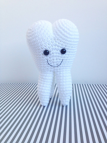 Ravelry: Amigurumi Molar Wisdom Tooth pattern by Mari Carmen Idrovo