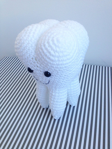 Ravelry: Amigurumi Molar Wisdom Tooth pattern by Mari Carmen Idrovo