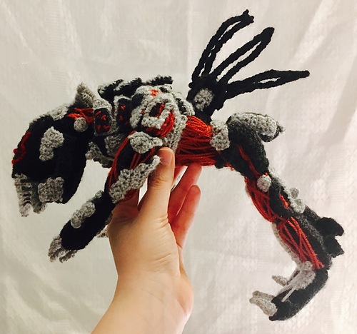 Ravelry: Horizon zero dawn inspired saber-tooth pattern by Three ...