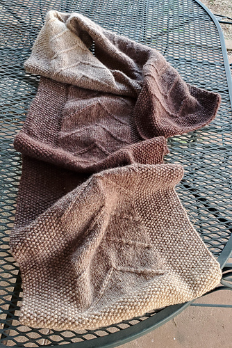 Ravelry: Arrow Scarf pattern by Anne Robinson