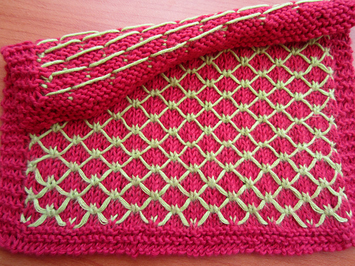 Ravelry: Diamond Quilting Dishcloth pattern by nalhcib