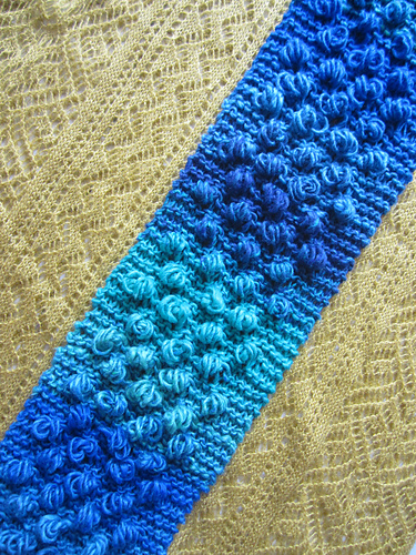 Ravelry: Bobble scarf pattern by nalhcib