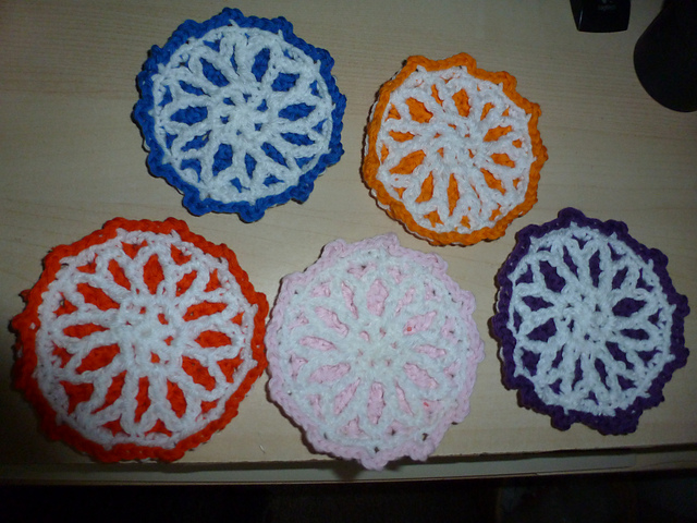 Ravelry: Starburst Coasters pattern by Doni Speigle