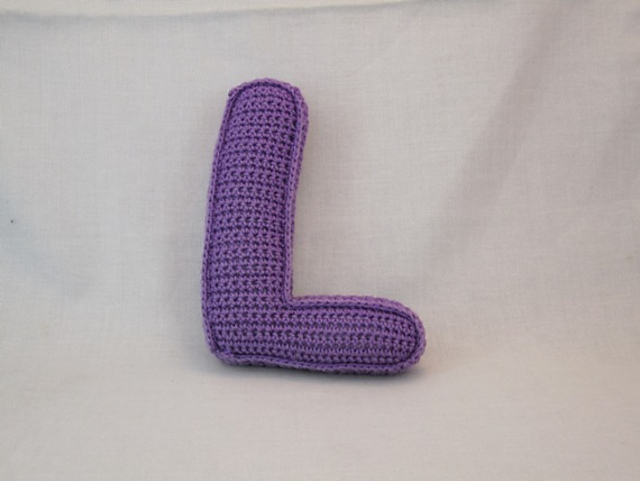 Ravelry: CAPITAL LETTER L pattern by Begoña Sanchez-Sauthier Berrojalbiz
