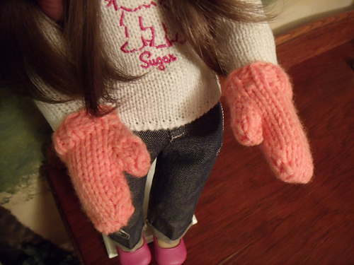 Ravelry: Easy Doll Mittens for 18" dolls pattern by Kristina Schmidt