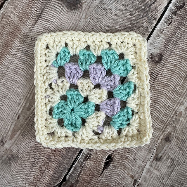 Ravelry: Mitered Granny Square pattern by Debbie Field