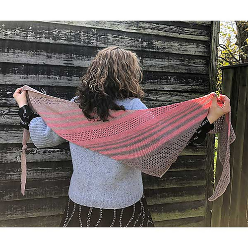Ravelry: Faded Lines Shawl pattern by Heike Gittins