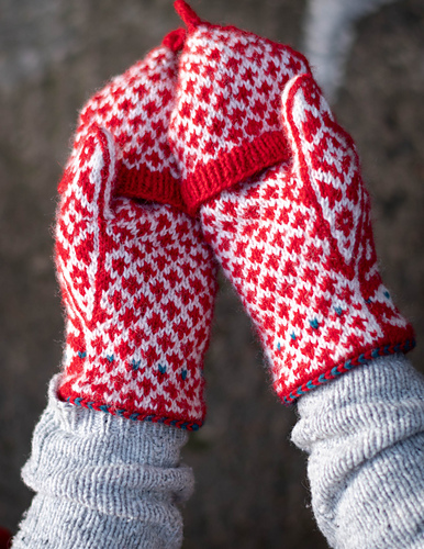 Ravelry: Broughton pattern by Ysolda Teague