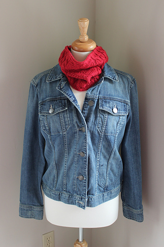 Ravelry: Baker Street Cowl pattern by Sarah H Arnold