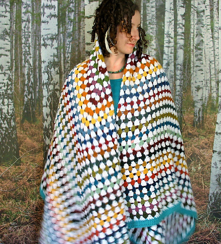 Ravelry: Classic Granny Square Blanket pattern by Kelly McClure