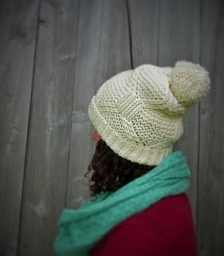 Ravelry: Bramble Hat pattern by Kelly McClure