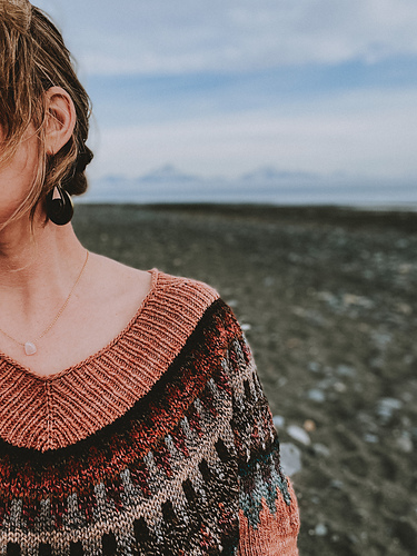 Ravelry: Easy V pattern by Caitlin Hunter