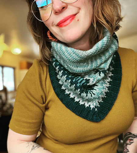 Ravelry: Homer Cowl pattern by Caitlin Hunter