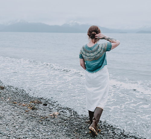 Ravelry: Alpine Bloom pattern by Caitlin Hunter