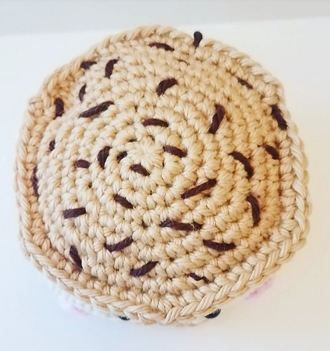 Ravelry: Izzy the Ice Cream Sandwich pattern by Brooke Rabideau