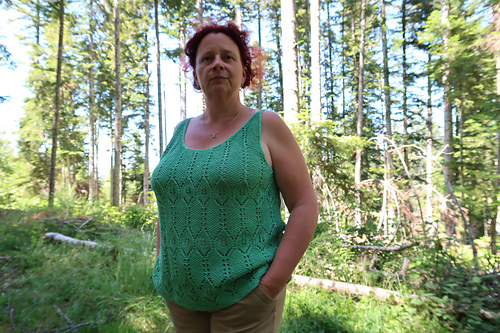 Ravelry: Galice pattern by Audrey Borrego