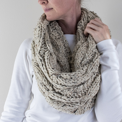Ravelry: Scarf : Cable Infinity Scarf pattern by Brome Fields